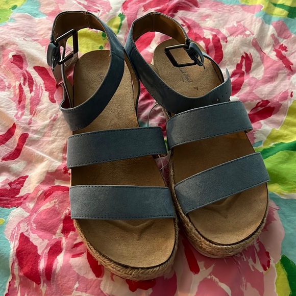 Universal Thread | Shoes | Universal Thread Wedges | Poshmark